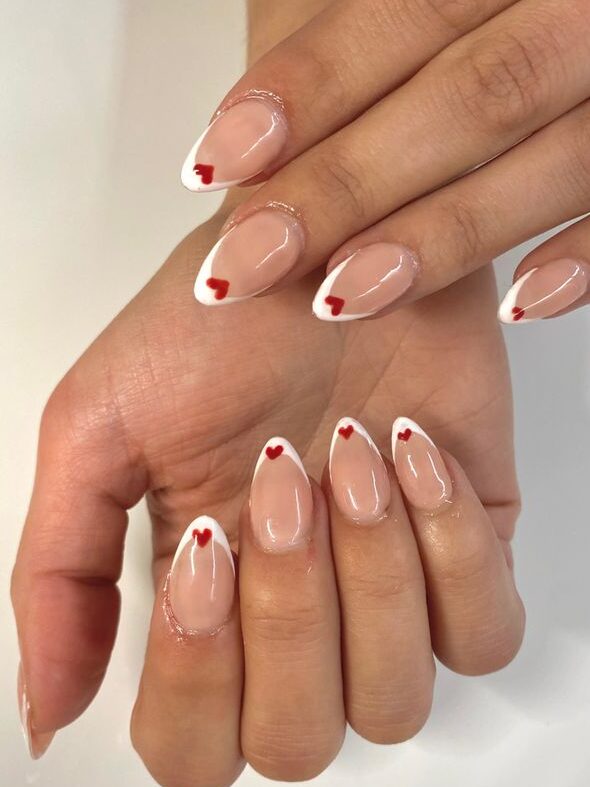 35 Gorgeous Valentine's Day Nail Designs To Fall In Love With - Chic ...
