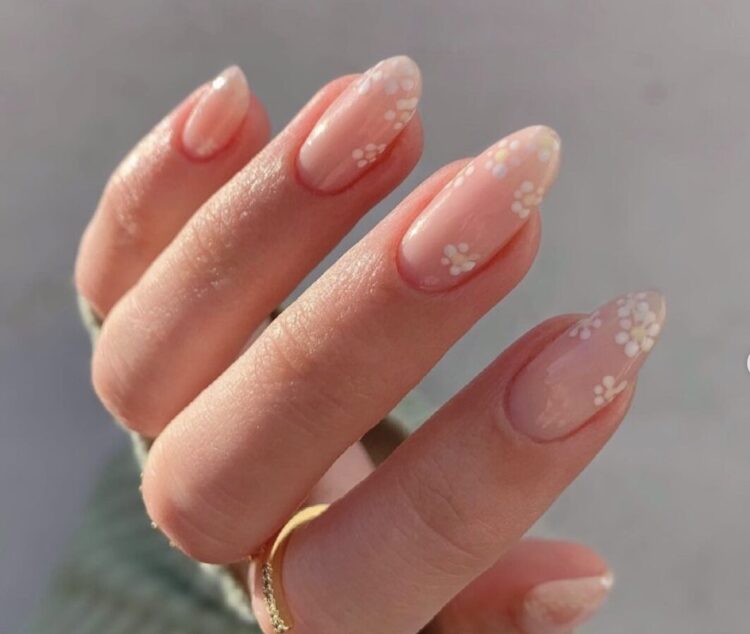 14 Sizzling Hot Nail Designs For The Ultimate Summer Look - Chic Insights