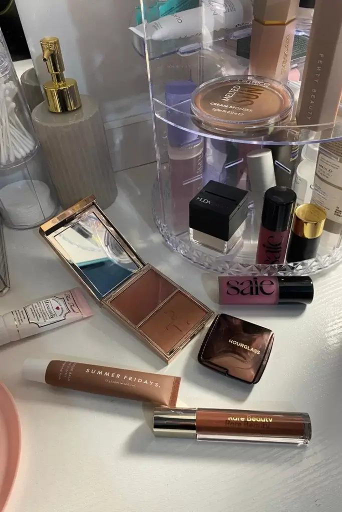 Easy Bronzy Makeup Look for the Everyday Sun-Kissed Glow - Chic Insights